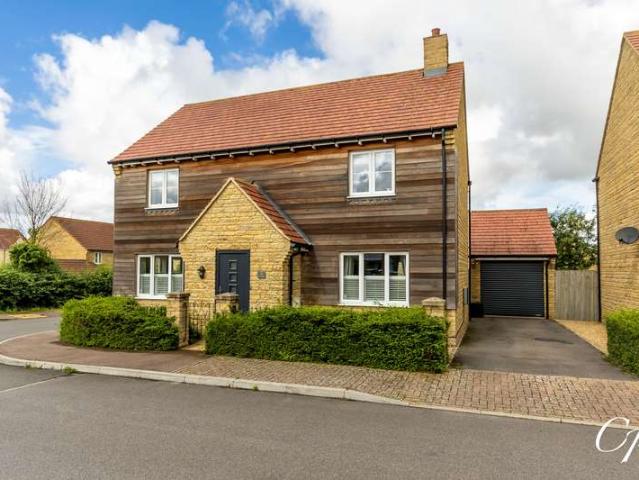 4 Bedroom Property
