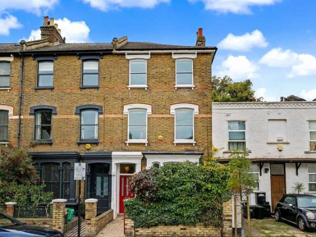 4 Bedroom Property