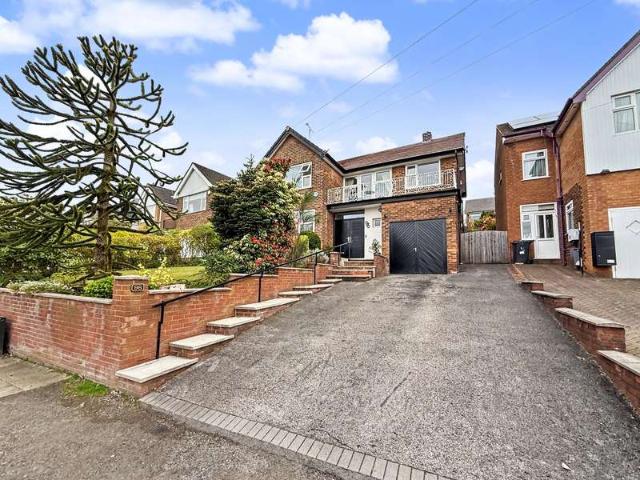 4 Bedroom Property