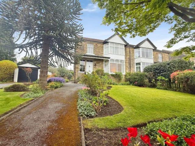 4 Bedroom Property
