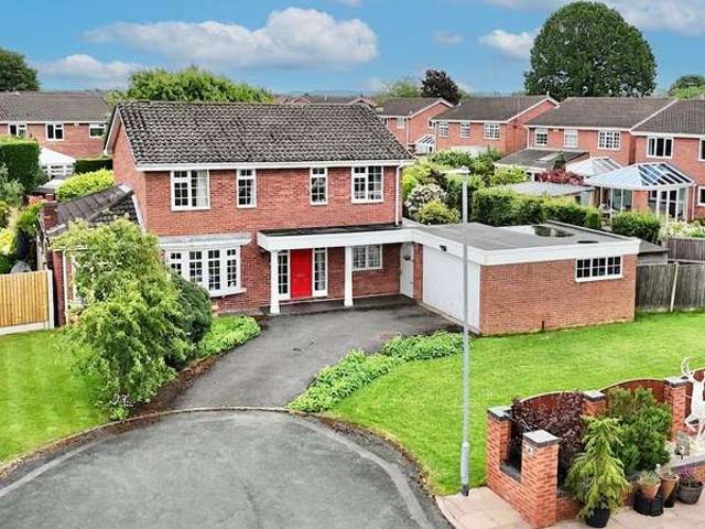 4 Bedroom Property