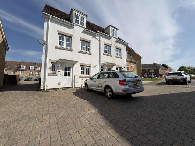 4 Bedroom Property