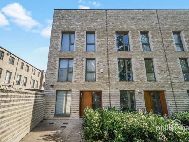 4 Bedroom Property