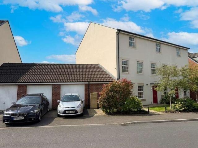 4 Bedroom Property