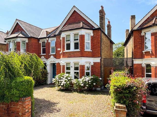 4 Bedroom Property