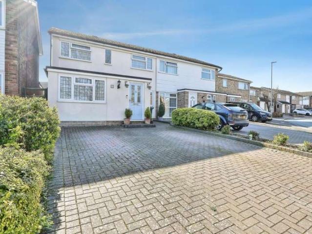4 Bedroom Property