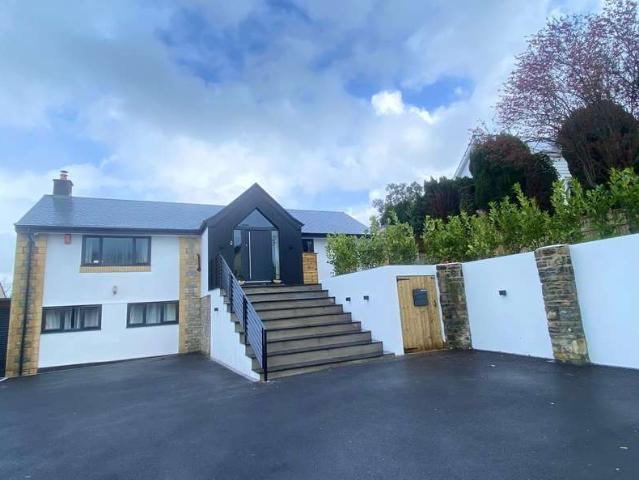 4 Bedroom Property