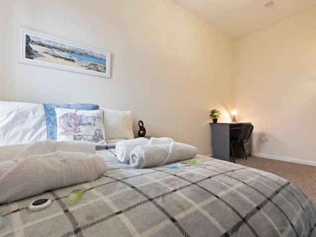 4 Bedroom Property