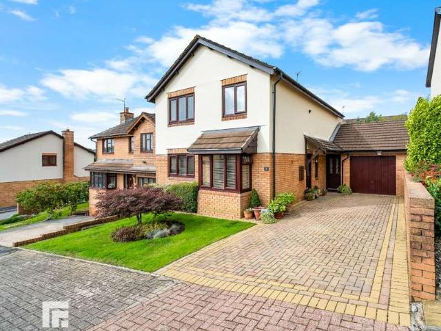 4 Bedroom Property