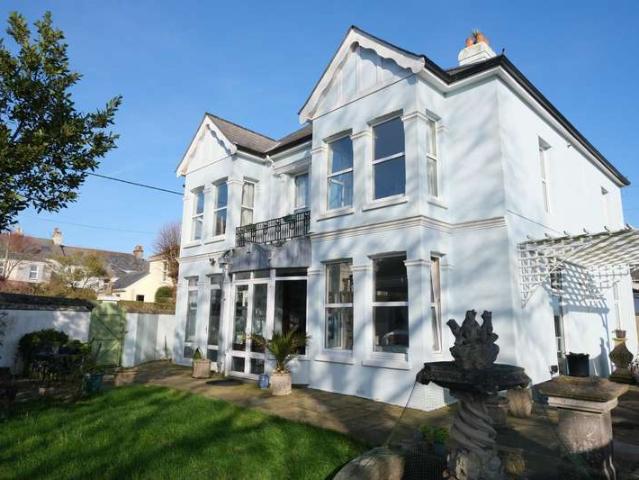 4 Bedroom Property
