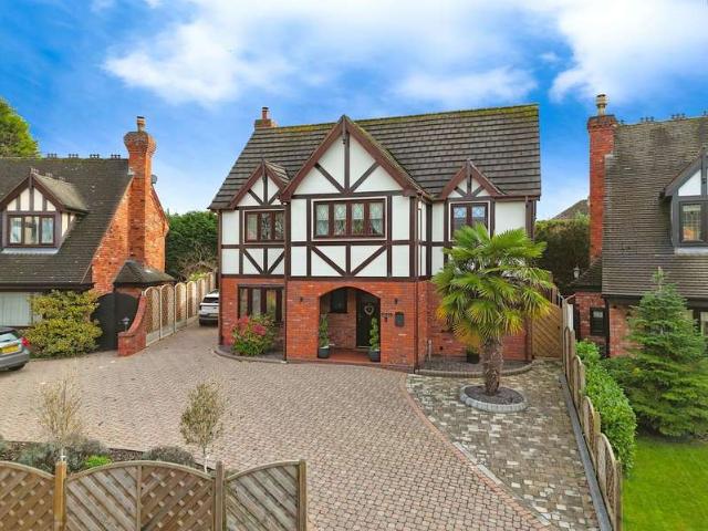 4 Bedroom Property