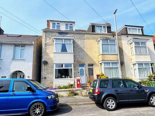 4 Bedroom Property
