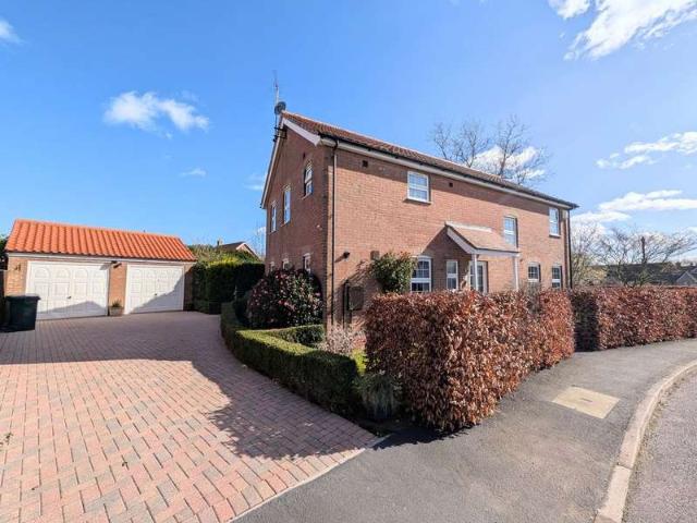 4 Bedroom Property