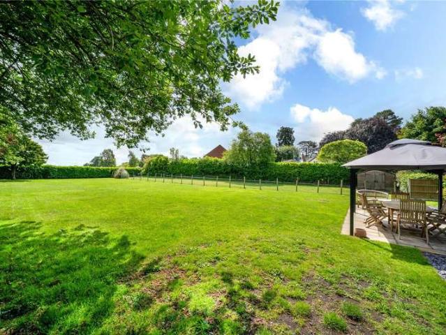 4 Bedroom Property
