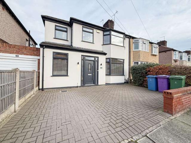 4 Bedroom Property