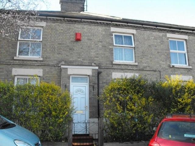 4 bedroom property close to UEA and on main bus route to city centre