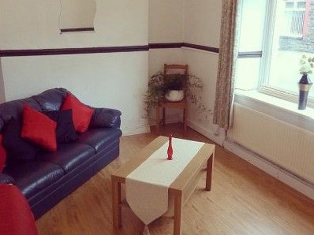 4 BEDROOM PROPERTY AVAIABLE 2018/2019* discount for early bookings