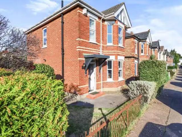 4 bedroom property for rent in Calvin Road, Bournemouth, BH9