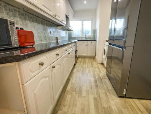 4 bedroom property for rent in Alton Road, Bournemouth, BH10