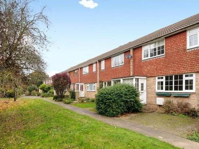 4 bedroom property for rent in Albert Street Windsor Berkshire SL4