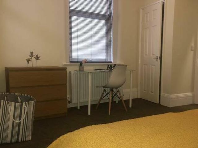 4 bedroom property for rent in Bretonside Plymouth PL4