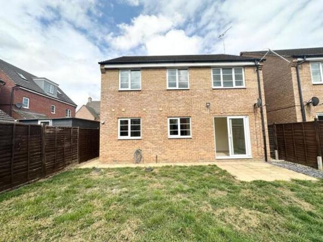 4 bedroom property for rent in Dukes Way, Hampton Vale, PE7