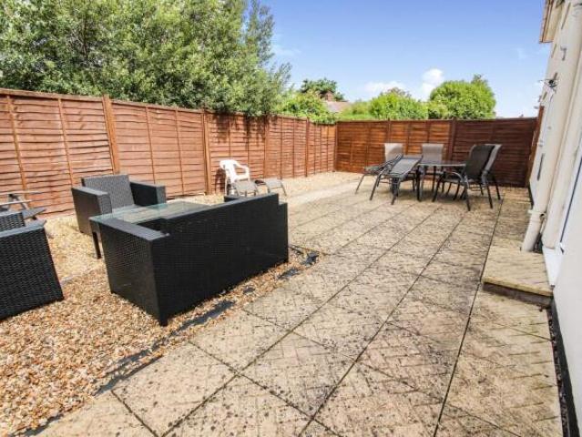 4 bedroom property for rent in Hawkins Road, Poole, BH12