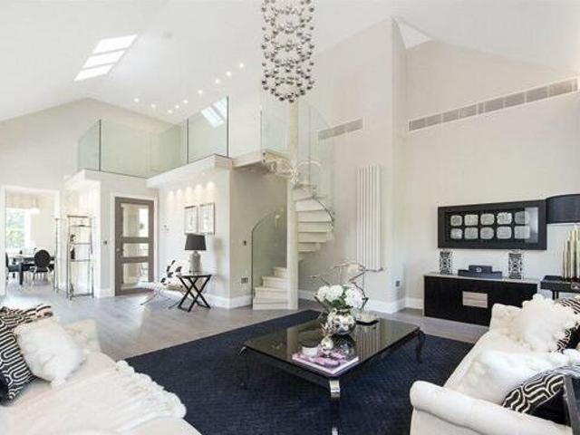 4 Bedroom Property For Rent In London