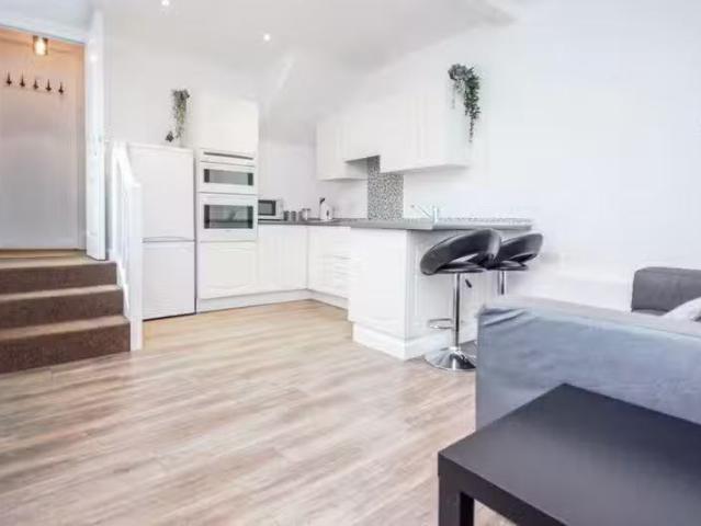 4 bedroom property for rent in Student Apartment, Bournemouth.