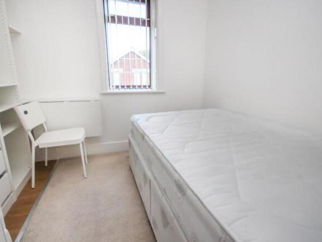 4 bedroom property for rent in Pine Road, Bournemouth, BH9
