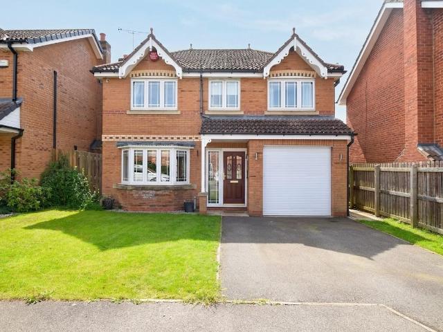 4 Bedroom Property For Rent Whinmoor Drive Clayton West, Huddersfield