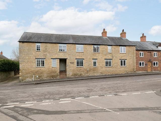 4 bedroom property for sale