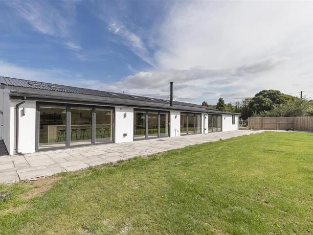 4 bedroom property for sale