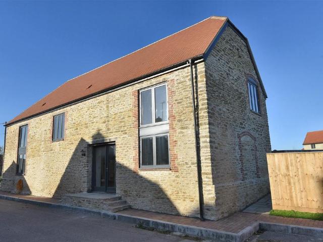 4 bedroom property for sale