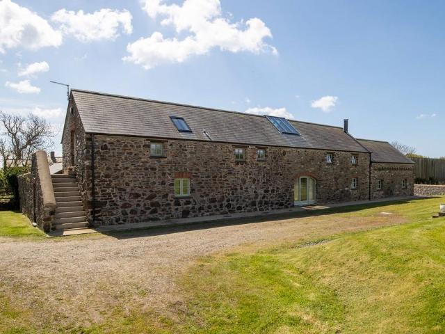 4 bedroom property for sale