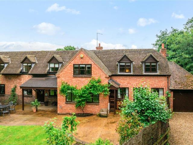 4 bedroom property for sale