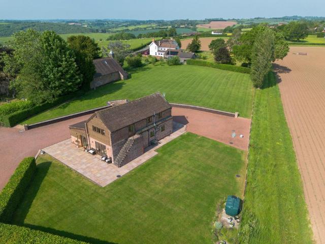4 bedroom property for sale