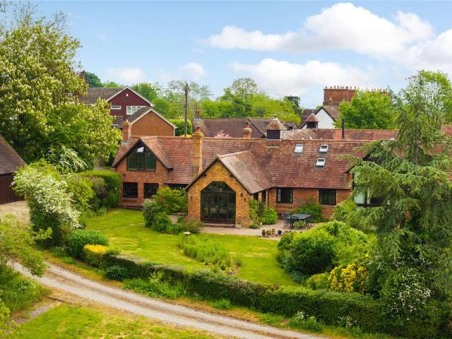 4 bedroom property for sale