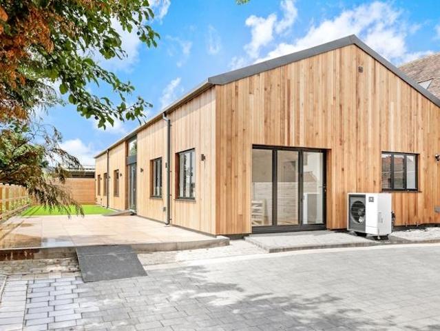 4 bedroom property for sale