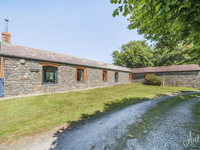 4 bedroom property for sale
