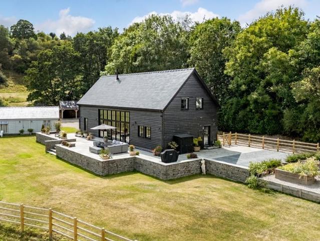 4 bedroom property for sale
