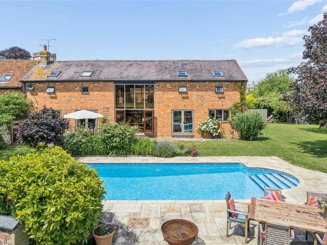 4 bedroom property for sale