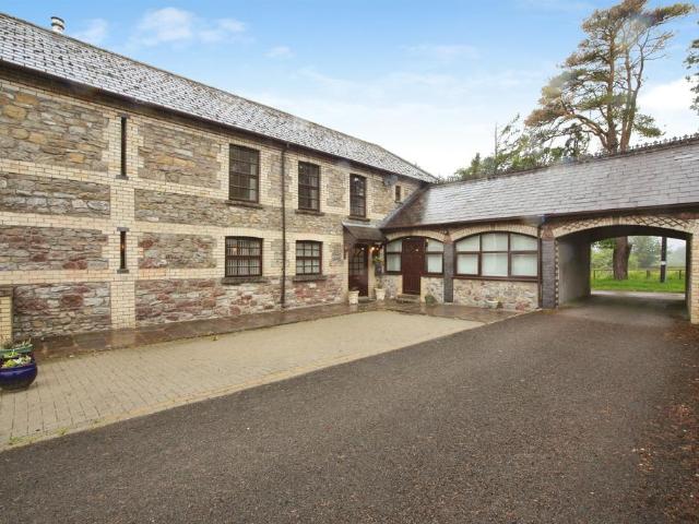 4 bedroom property for sale
