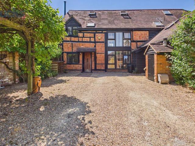 4 bedroom property for sale