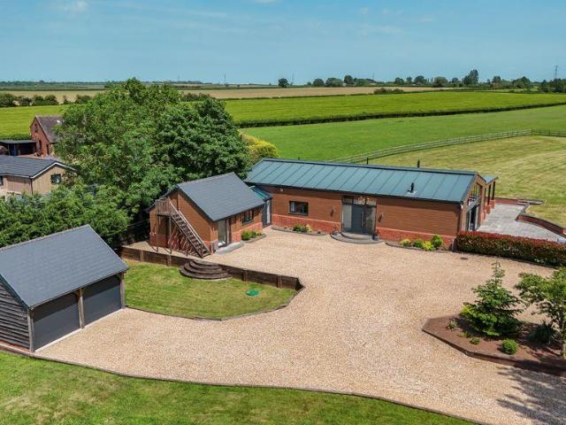 4 bedroom property for sale