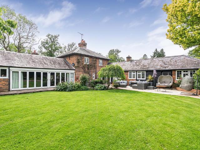 4 bedroom property for sale