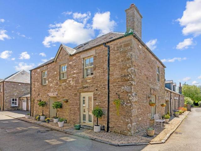 4 bedroom property for sale