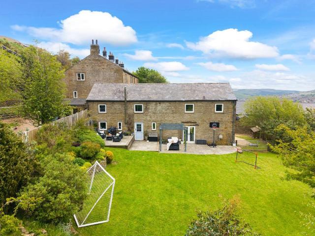4 bedroom property for sale