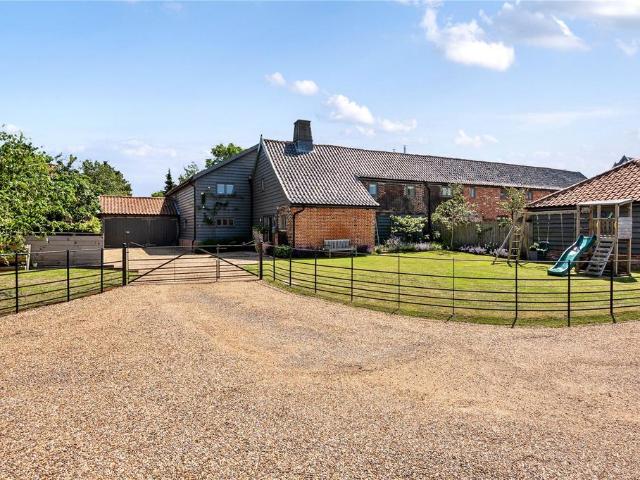 4 bedroom property for sale