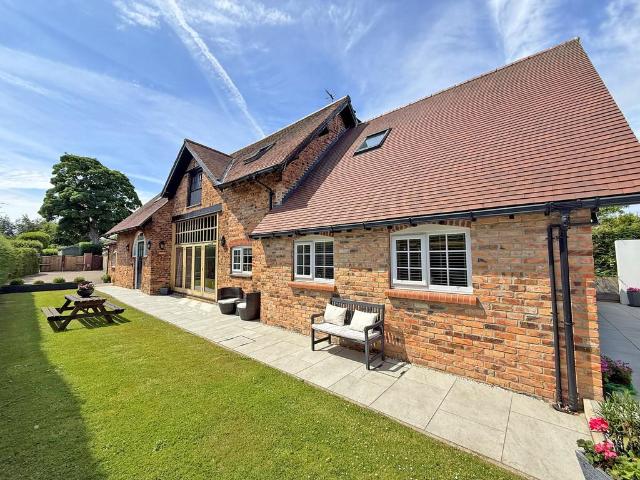 4 bedroom property for sale